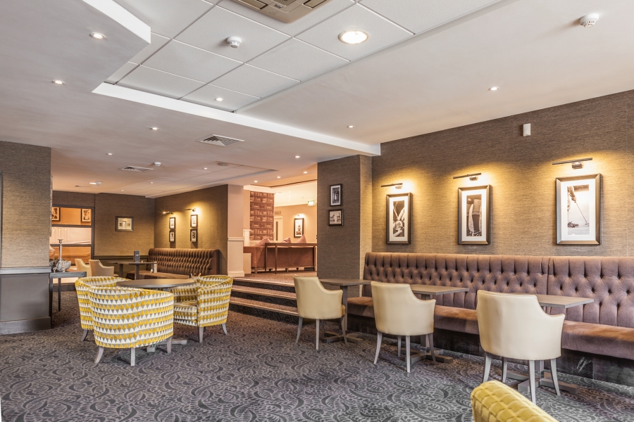 Cresta Court | Modern and Clean Hotel near Manchester Airport with Park ...